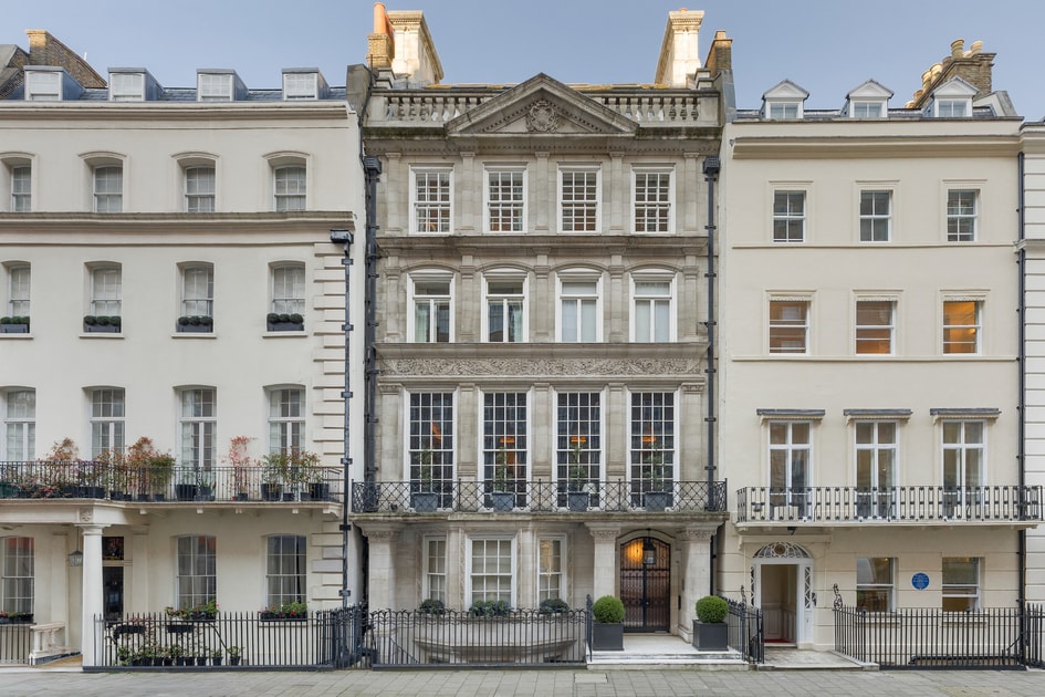 Flat for Sale in Upper Grosvenor Street: Exceptional Trophy Duplex Apartment in the heart of ...